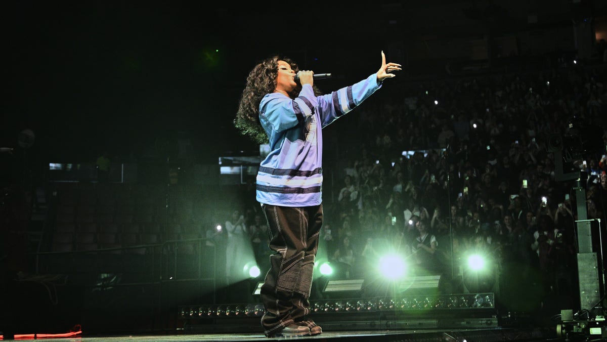 Ice Spice surprises the audience at SZA's NYC concert