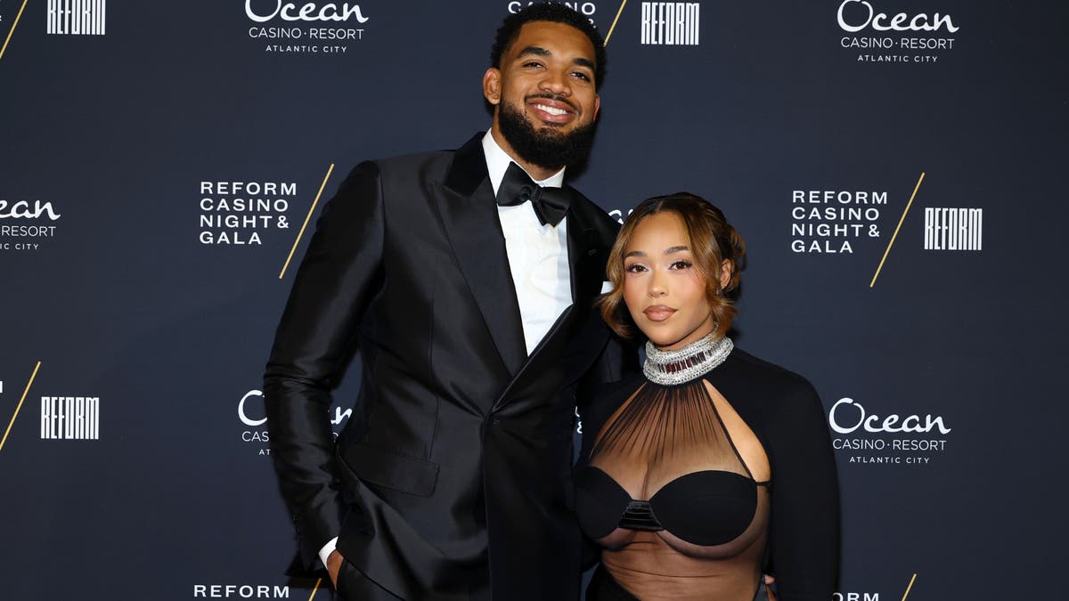 Karl-Anthony Towns Proposes to Jordyn Woods: Engagement Details & Story ...
