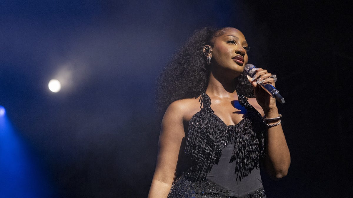 Tems announces debut album ‘Born in the Wild’