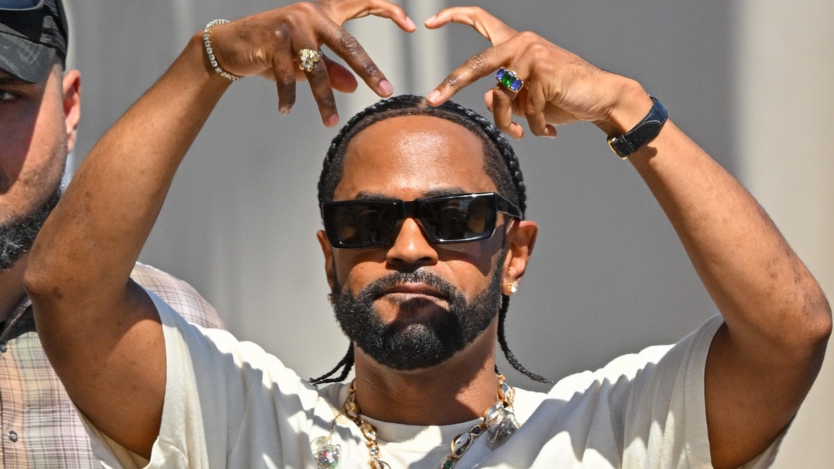 Big Sean is “Fighting Fires” on latest single