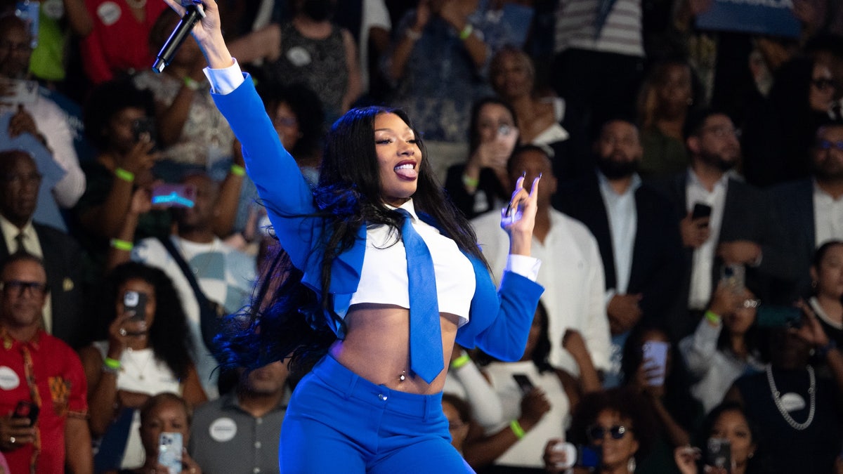 Megan Thee Stallion responds to critics of her dance moves at Kamala ...