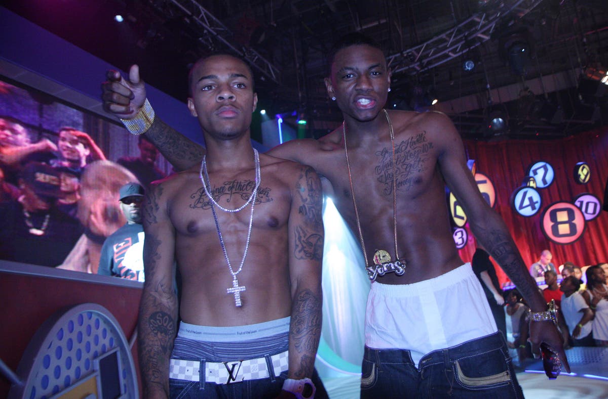 Soulja Boy Sagging Y'all Looked Around & Got Jealous, I Looked Around